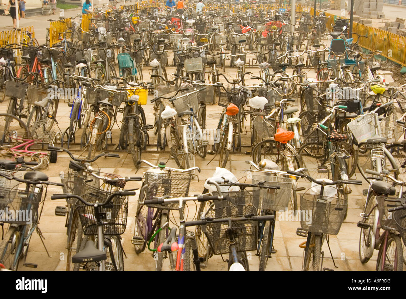 Bicycles beijing hi-res stock photography and images - Alamy