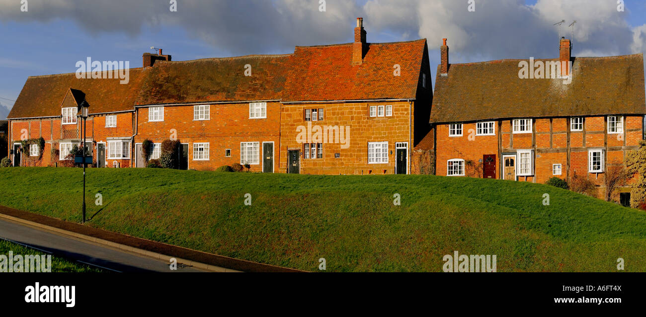 Kenilworth old high street hi-res stock photography and images - Alamy