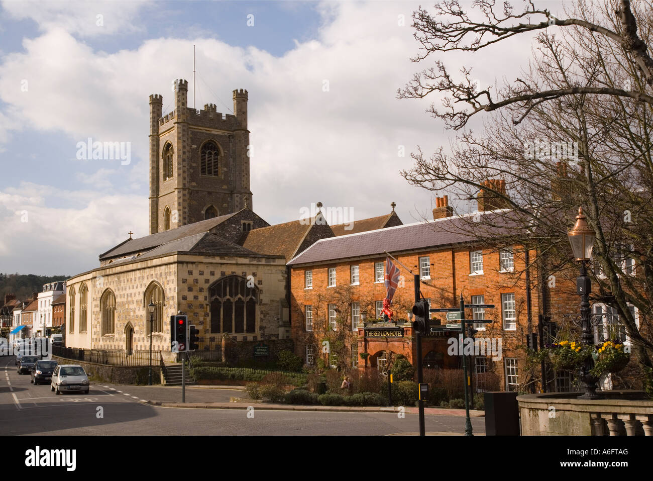 Church of St Mary the Virgin and 15th century "The Red Lion Hotel" in ...
