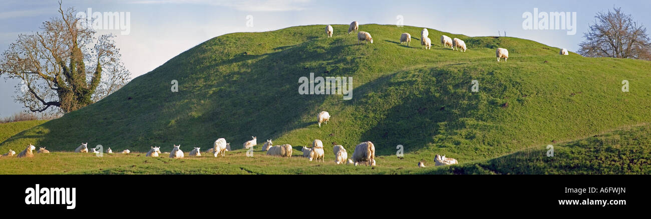 Yielden castle hi-res stock photography and images - Alamy