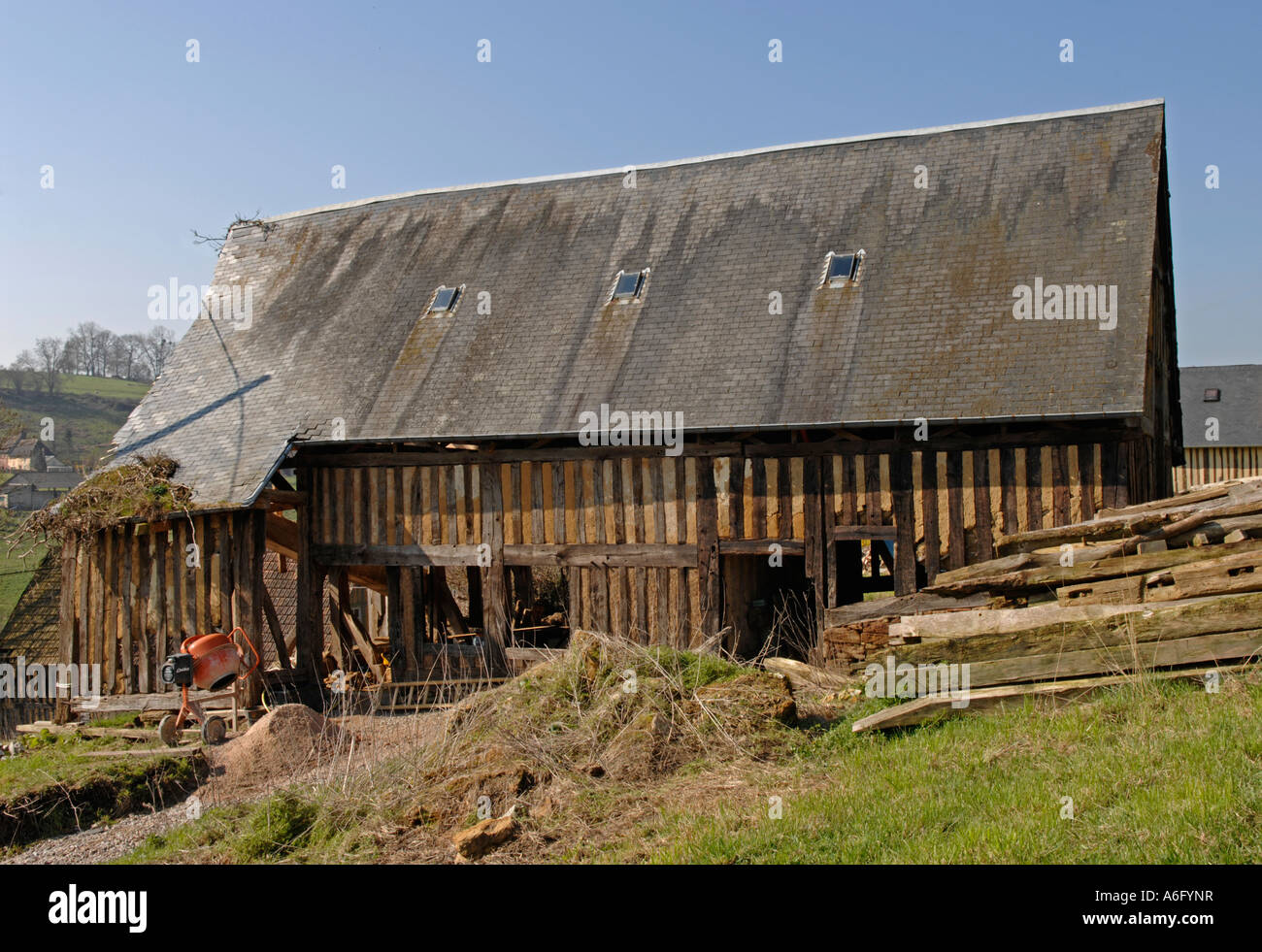 Colombage building in france hi-res stock photography and images - Alamy