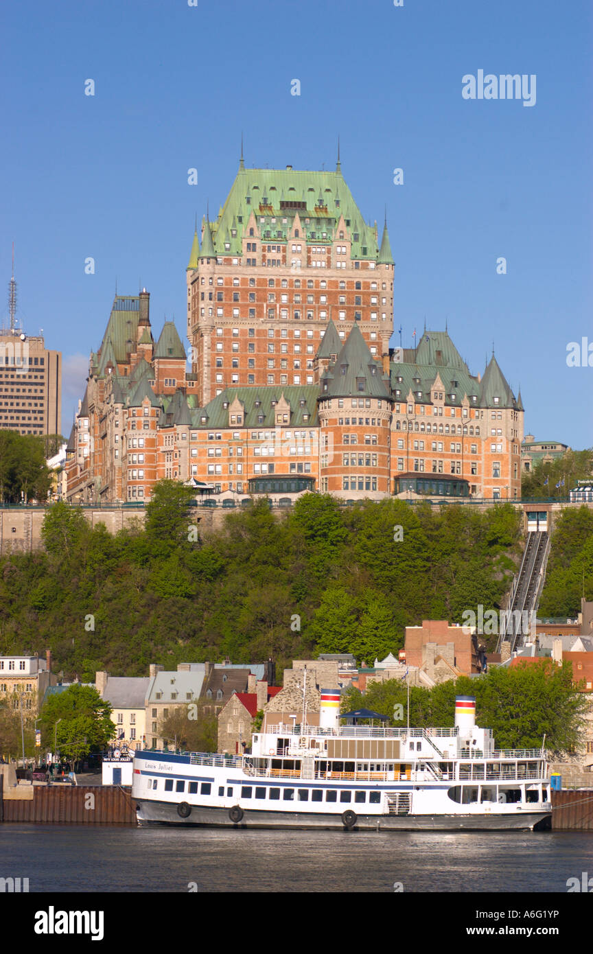 QUEBEC CITY QUEBEC CANADA Le Chateau Frontenac castle and hotel and St ...