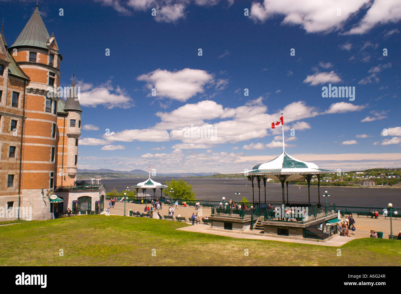 Dufferin terrace boardwalk hi-res stock photography and images - Alamy