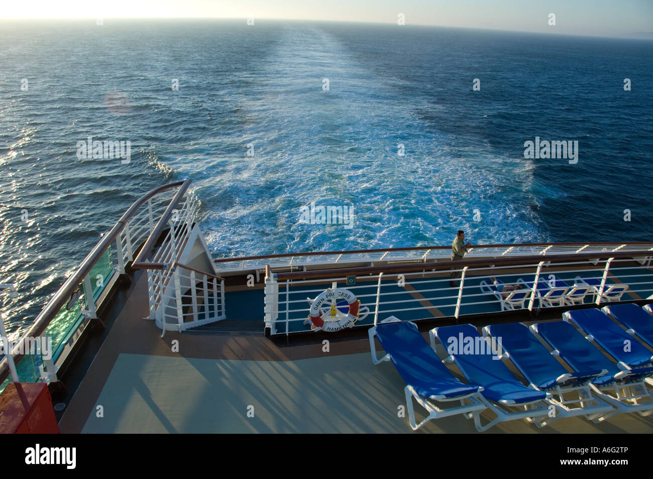 Sea wake of an Ocean Cruiser sailing through the Pacific Ocean Stock ...