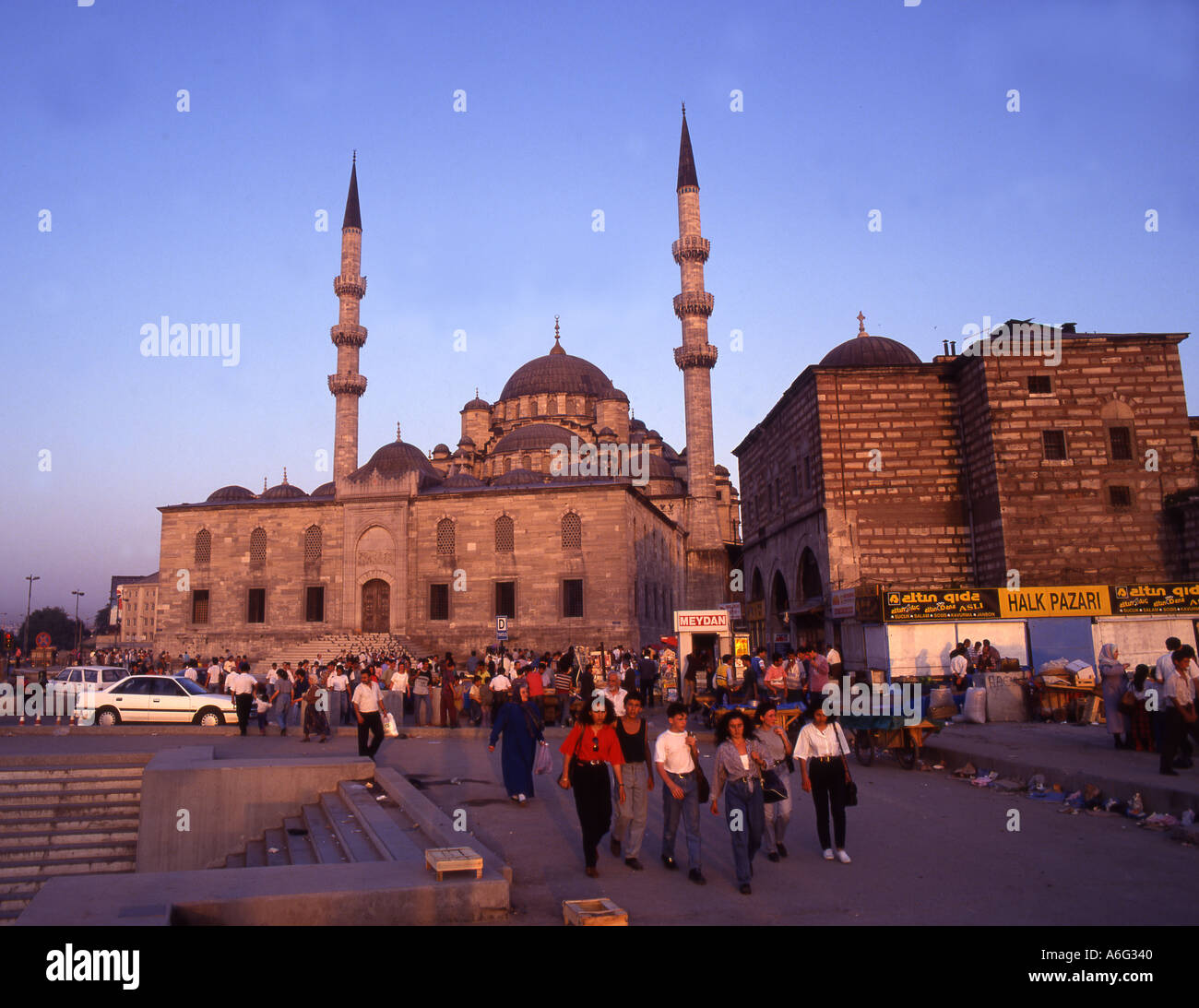 Turkey Istanbul New Mosque Stock Photo - Alamy
