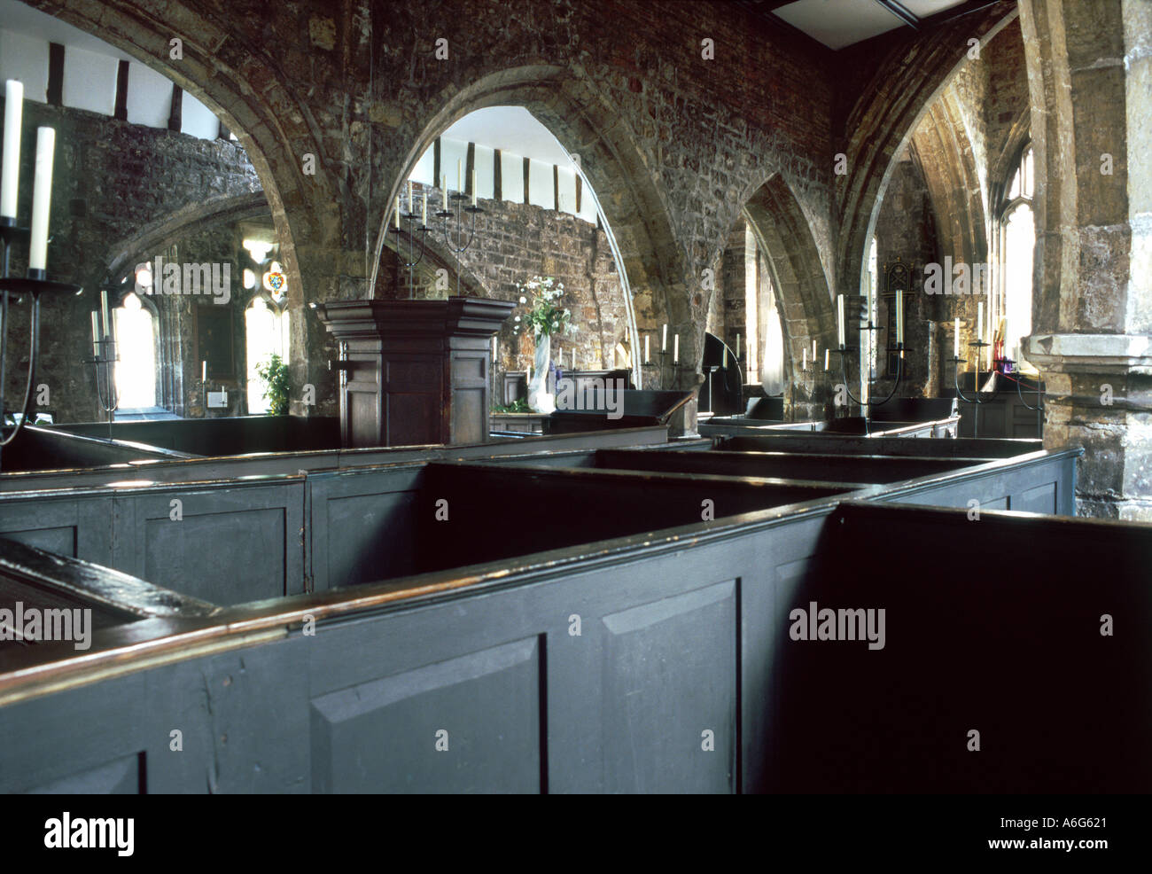 Box pews hi-res stock photography and images - Alamy