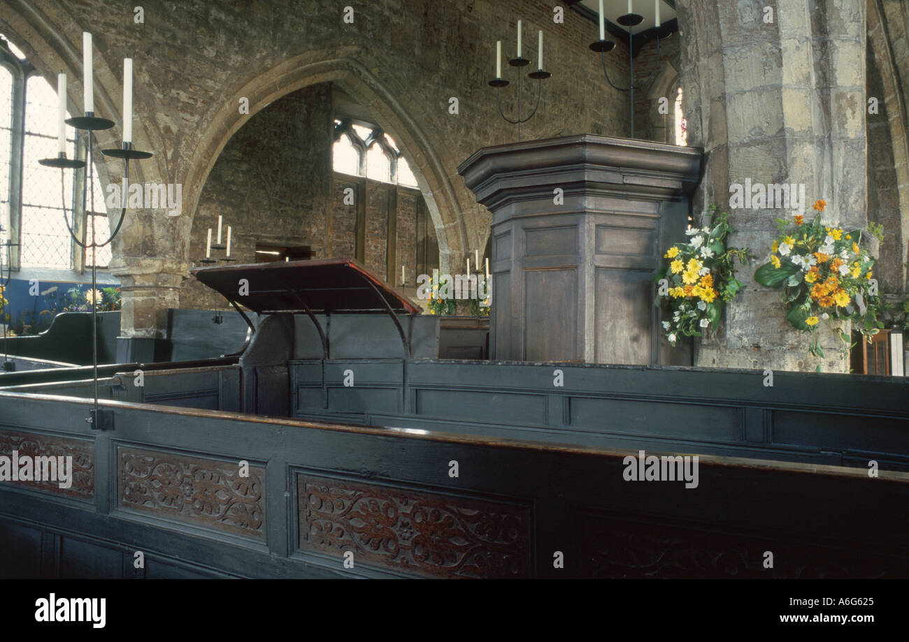 Double deck pulpit and box pews Holy Trinity Church Goodramgate York ...