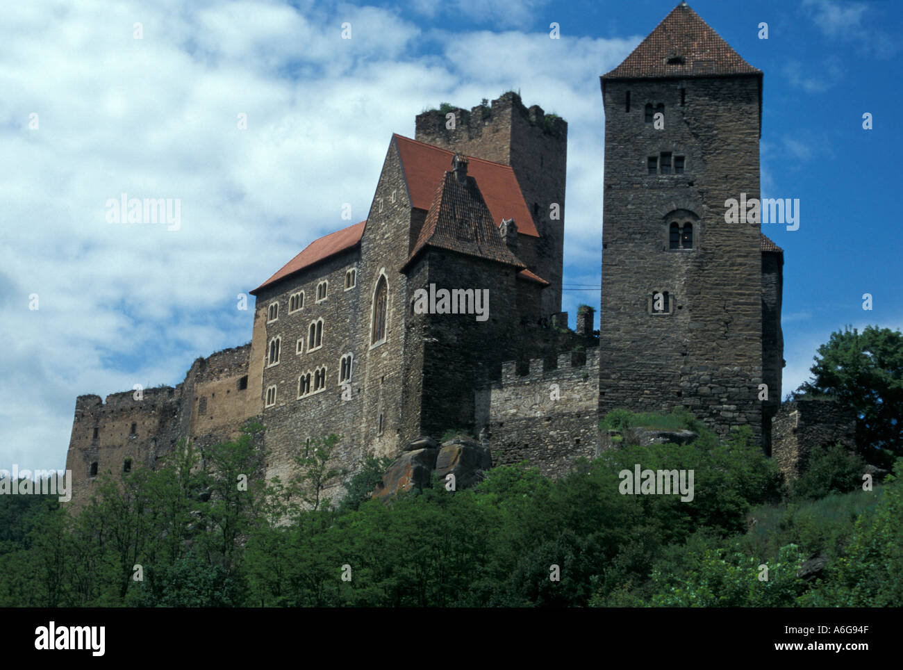 Ruin of castle hardegg hi-res stock photography and images - Alamy