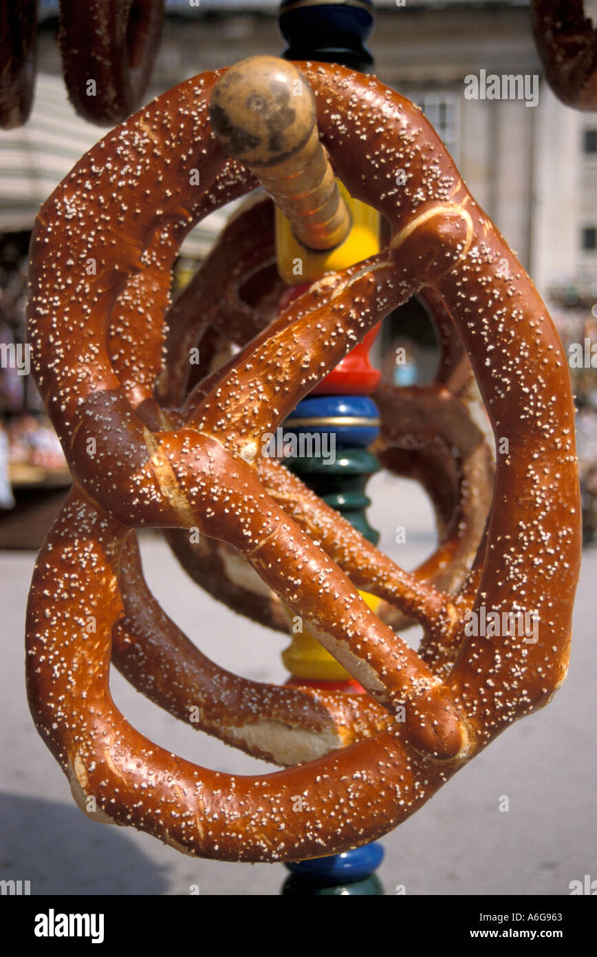 Brezel hi-res stock photography and images - Alamy
