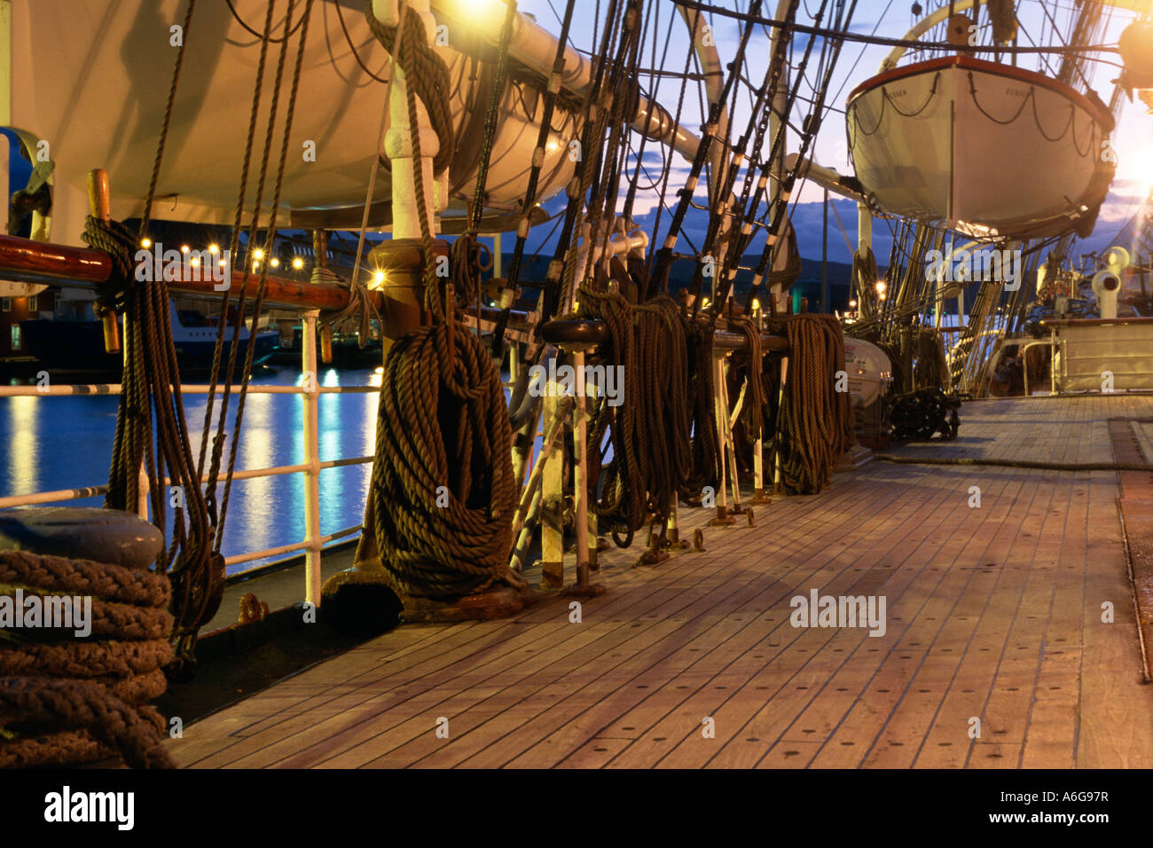 Historisch windjammer hi-res stock photography and images - Alamy