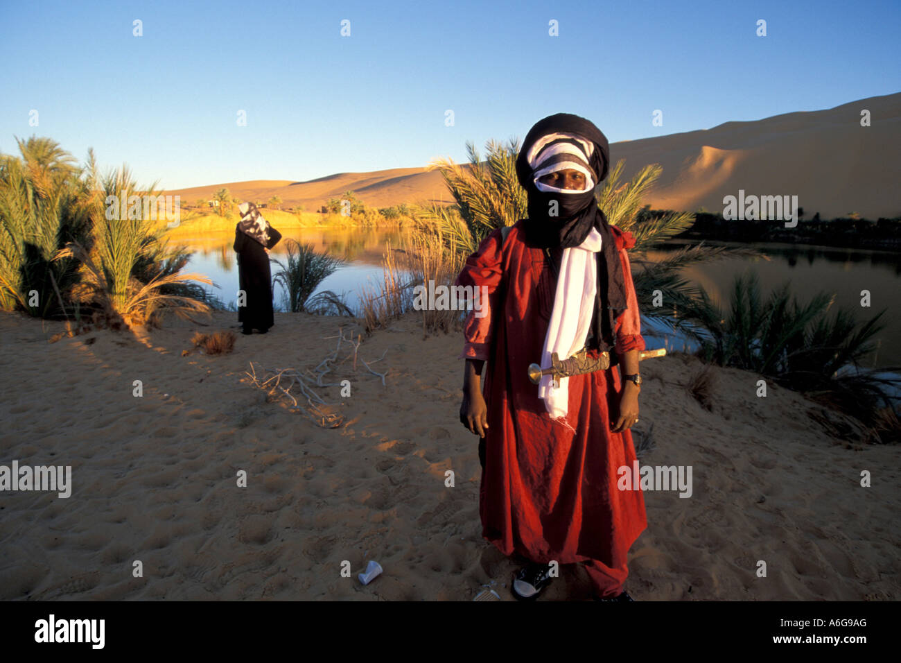 Tuaregs with traditional clothing hi-res stock photography and images ...