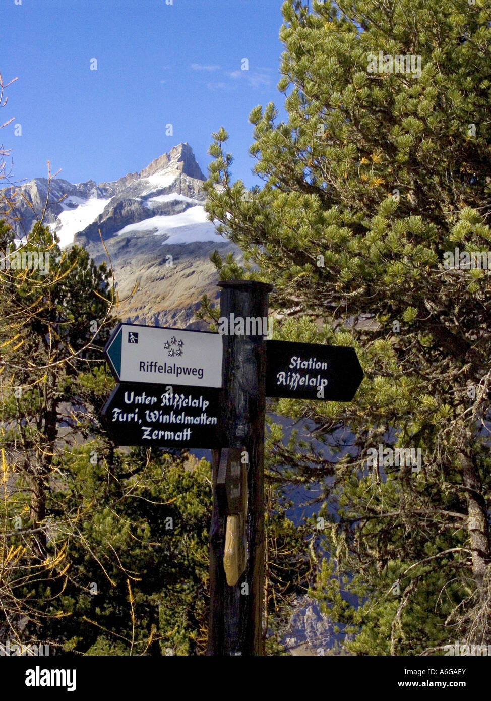 direction sign for walkers, Switzerland, Zermatt Stock Photo - Alamy