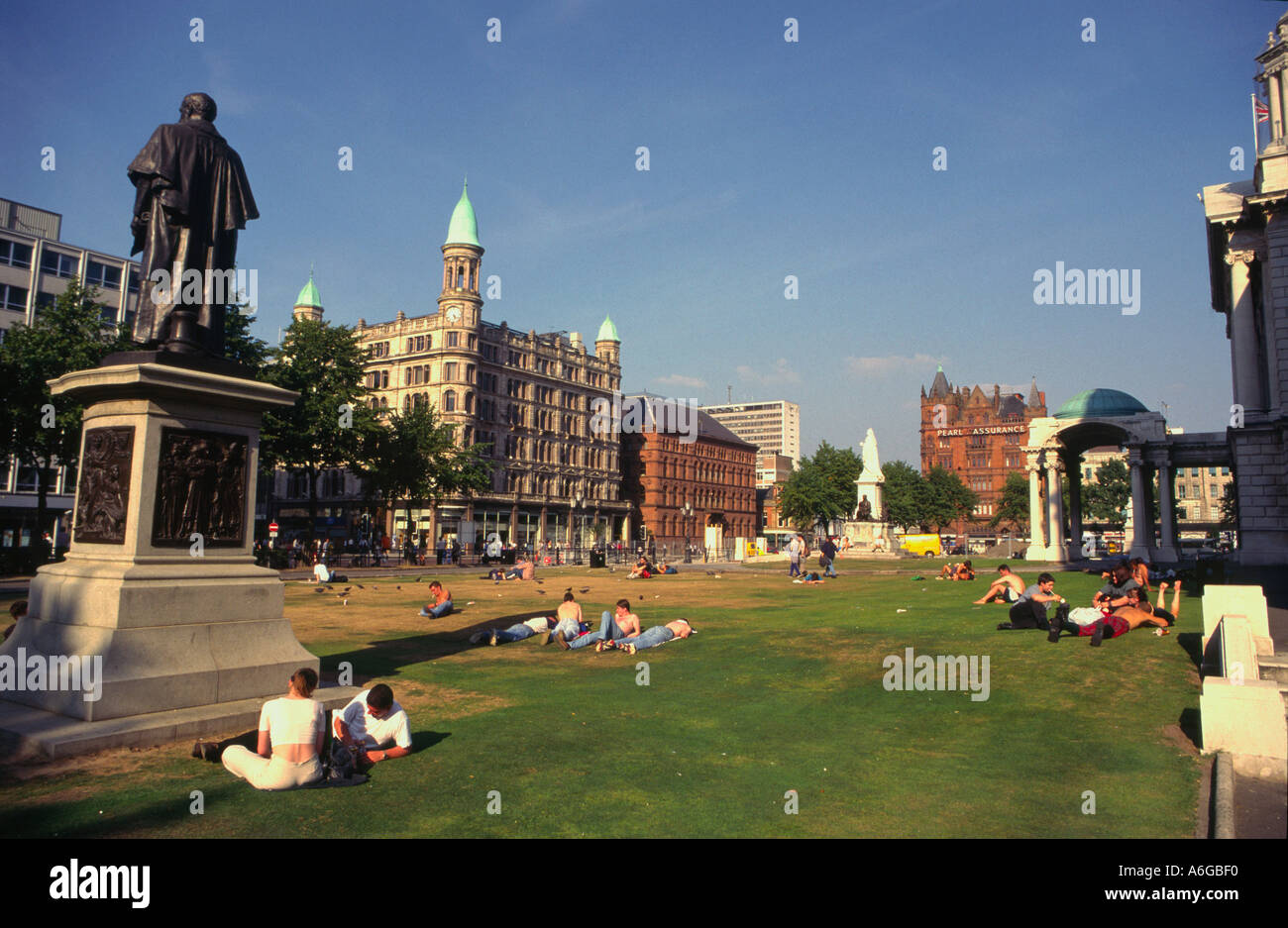 Northern ireland city hall donegal square hi-res stock photography and ...