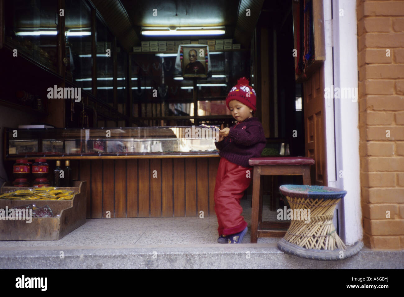 Souvenir booth nepal hi-res stock photography and images - Alamy