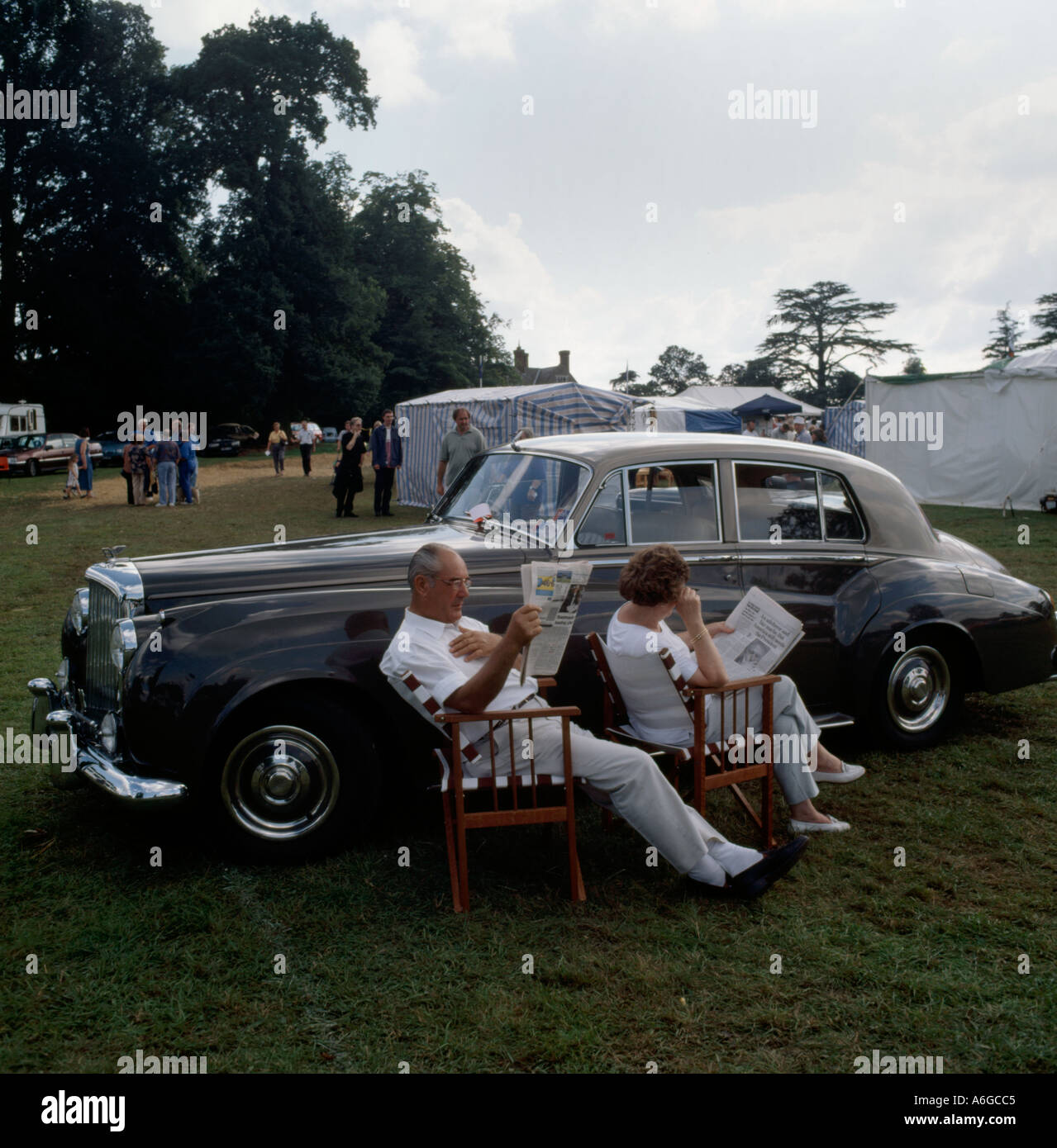 1950s bentley classic hi-res stock photography and images - Alamy