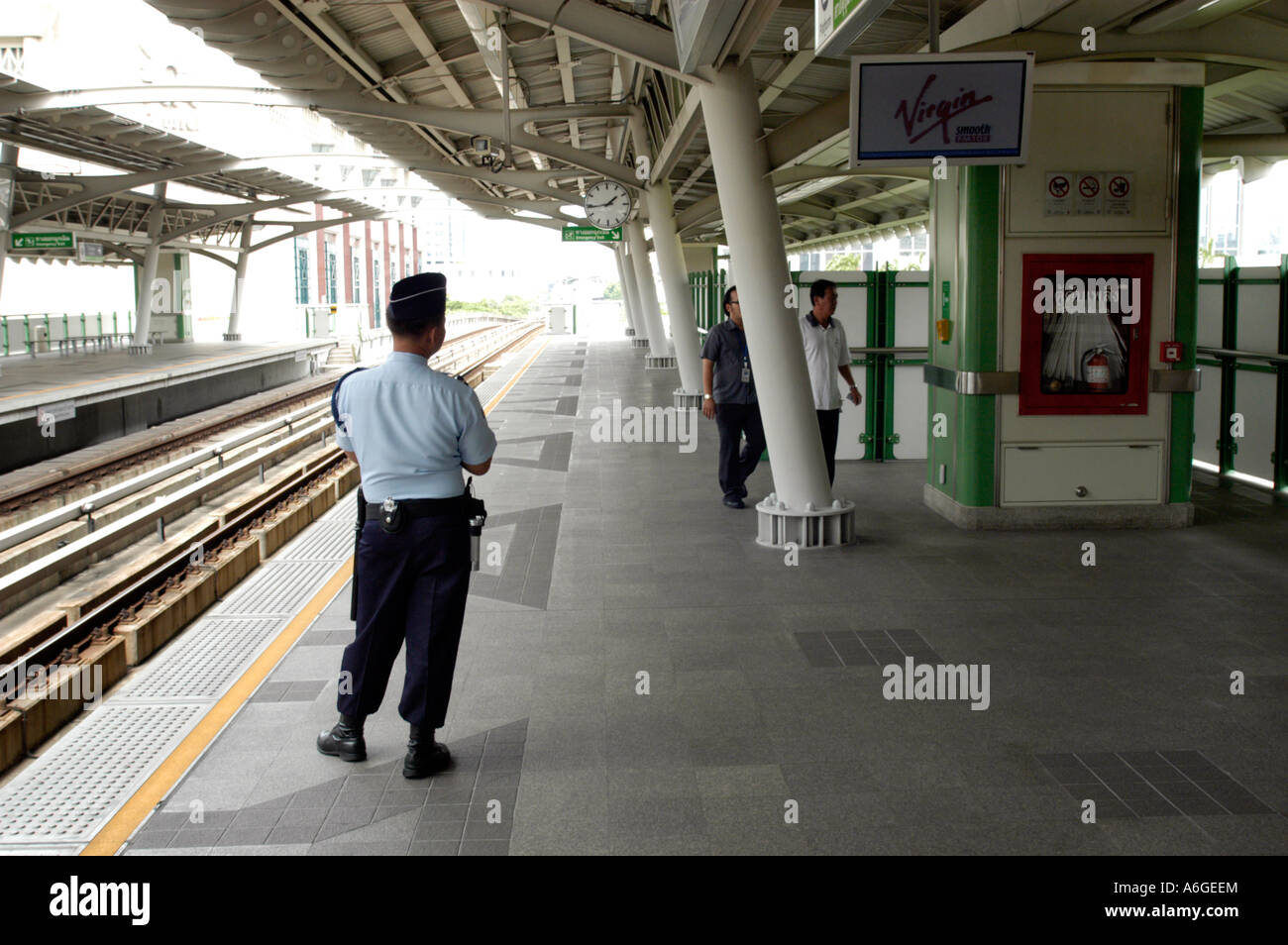Bts skytrain station chit lom hi-res stock photography and images - Alamy