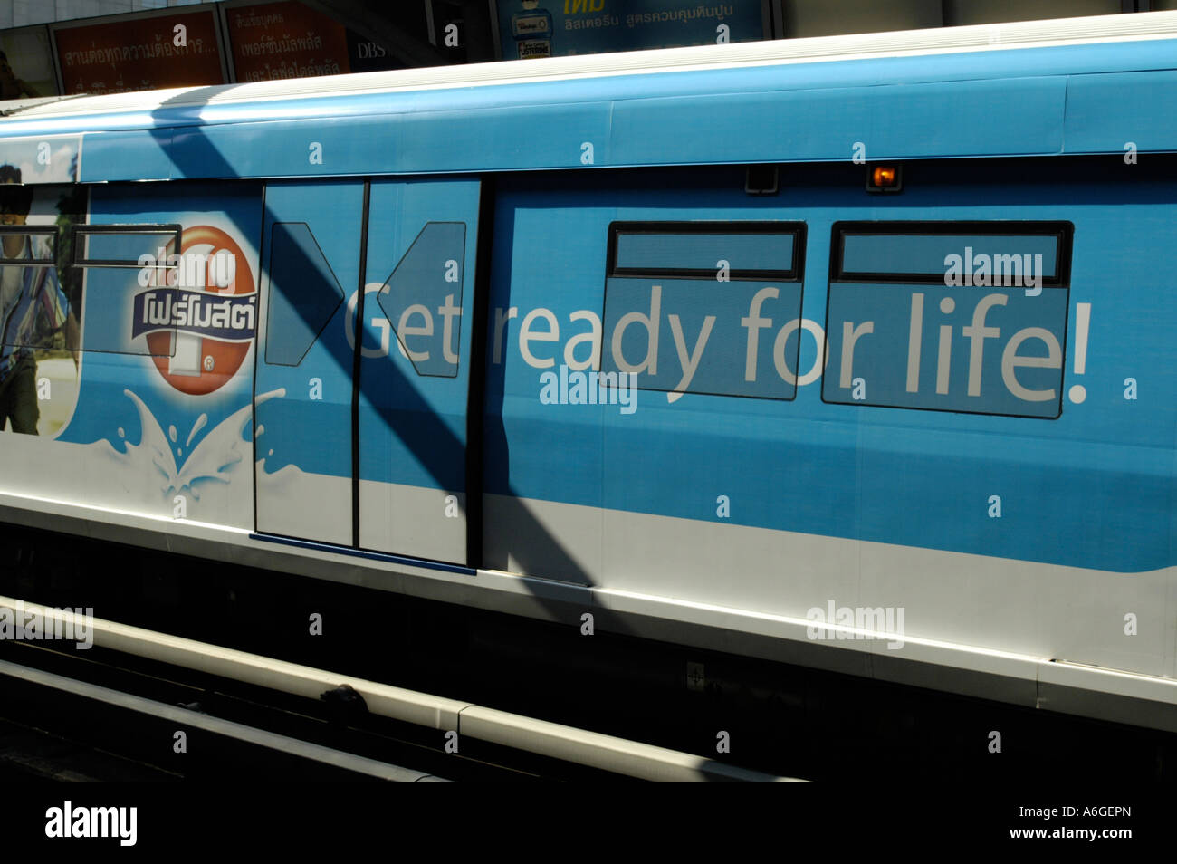 Skytrain monorail bangkok thailand hi-res stock photography and images ...