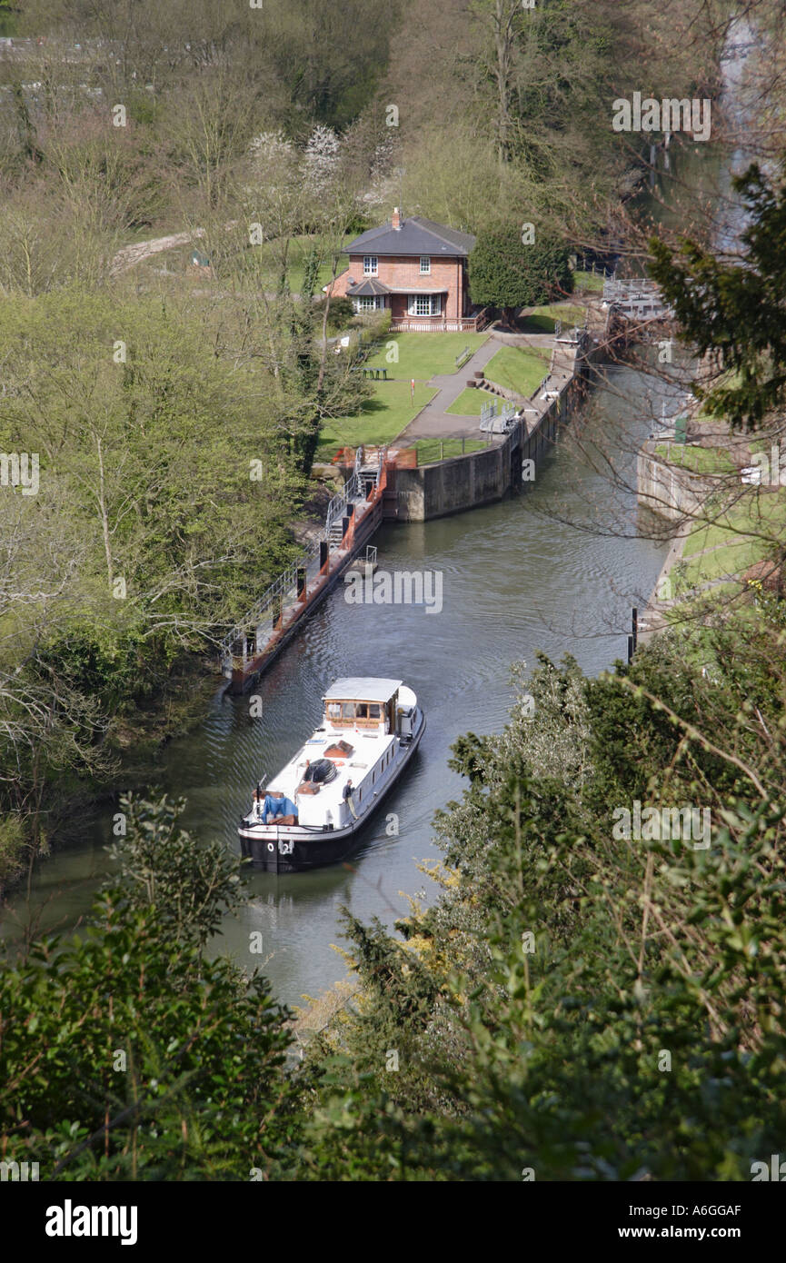 Cookham thames sailing hi-res stock photography and images - Alamy