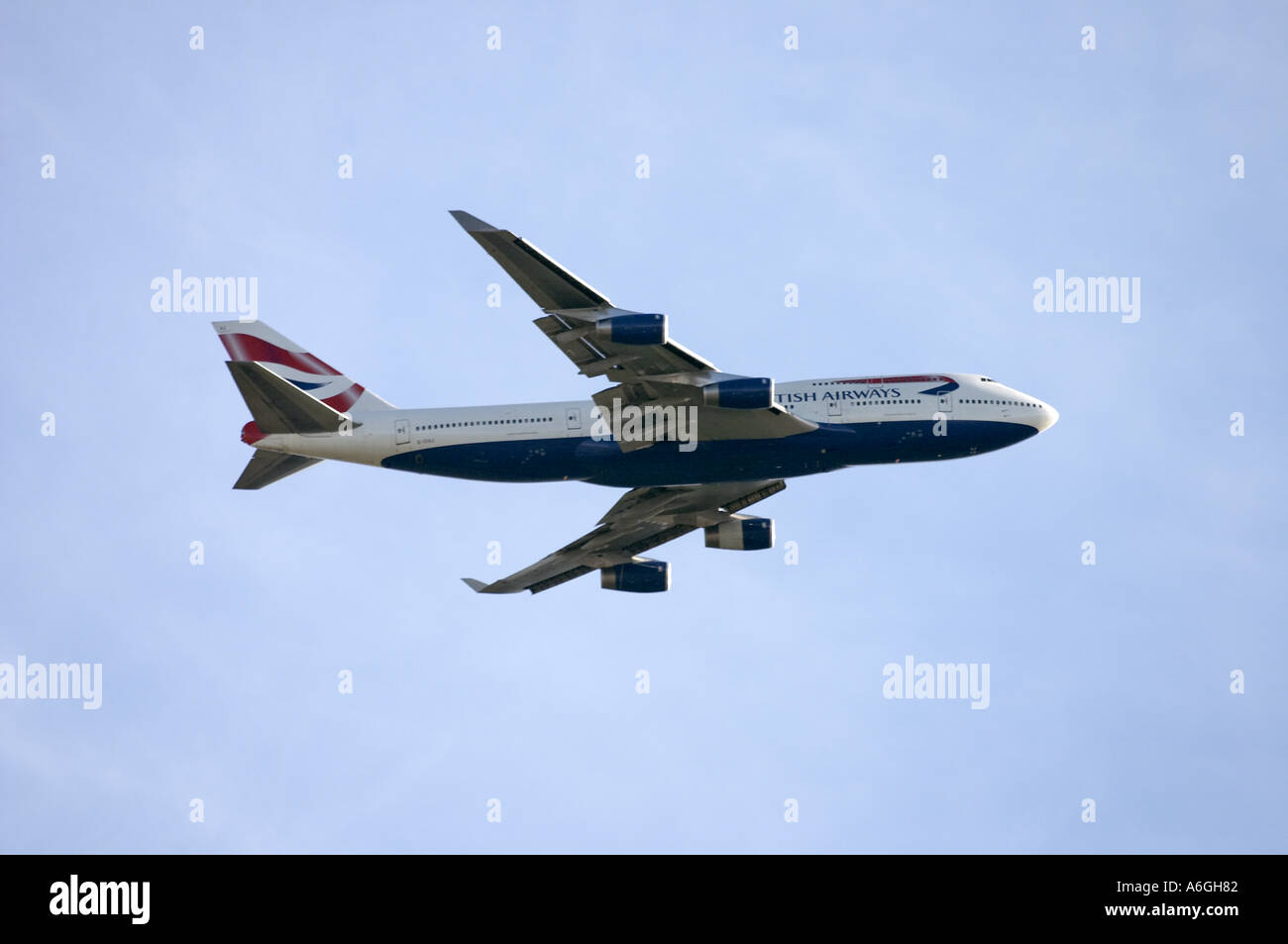 British Airways 747 Jumbo Jet at low level above Hammersmith London W6 ...