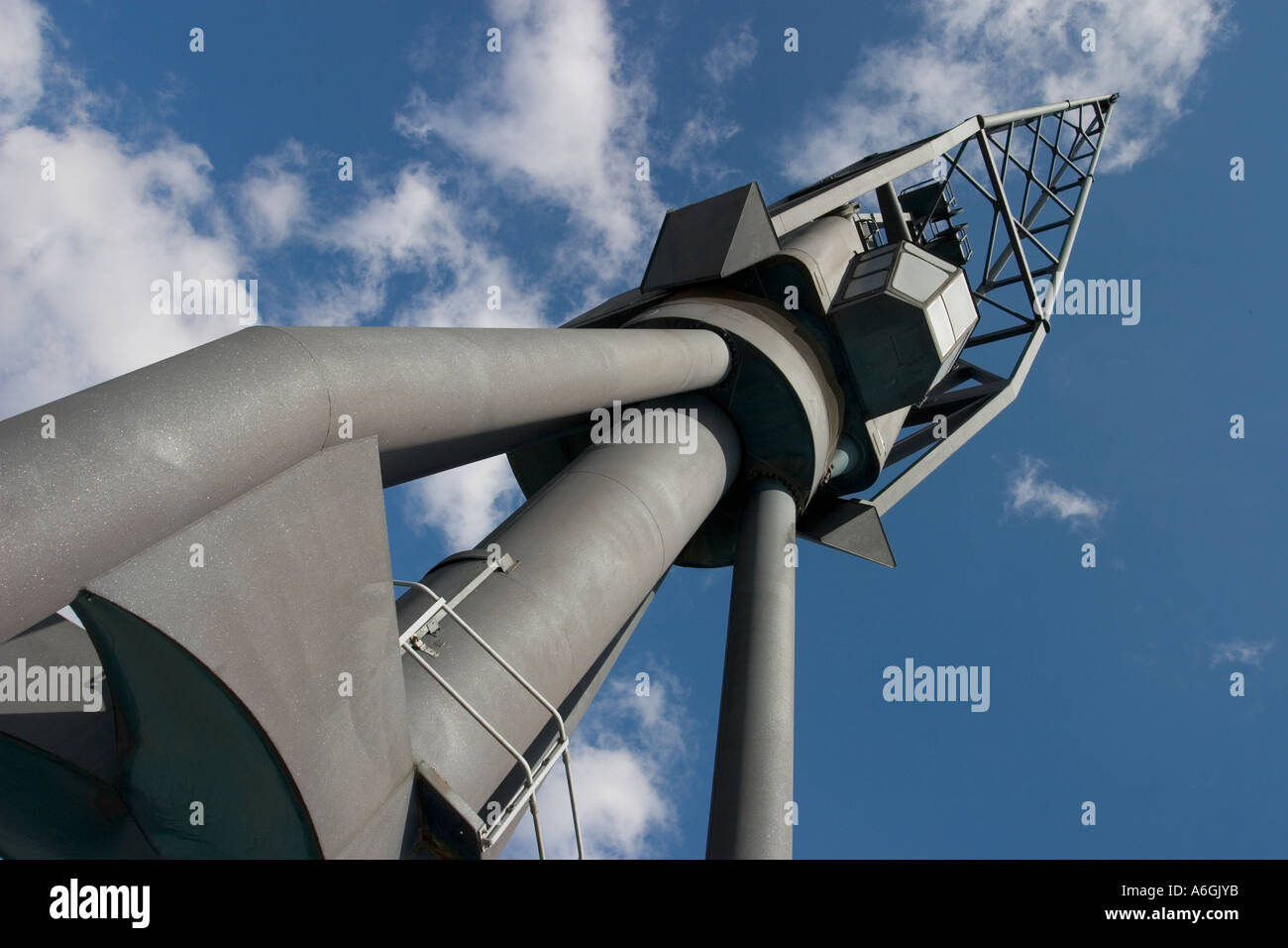 Jig lift hi-res stock photography and images - Alamy