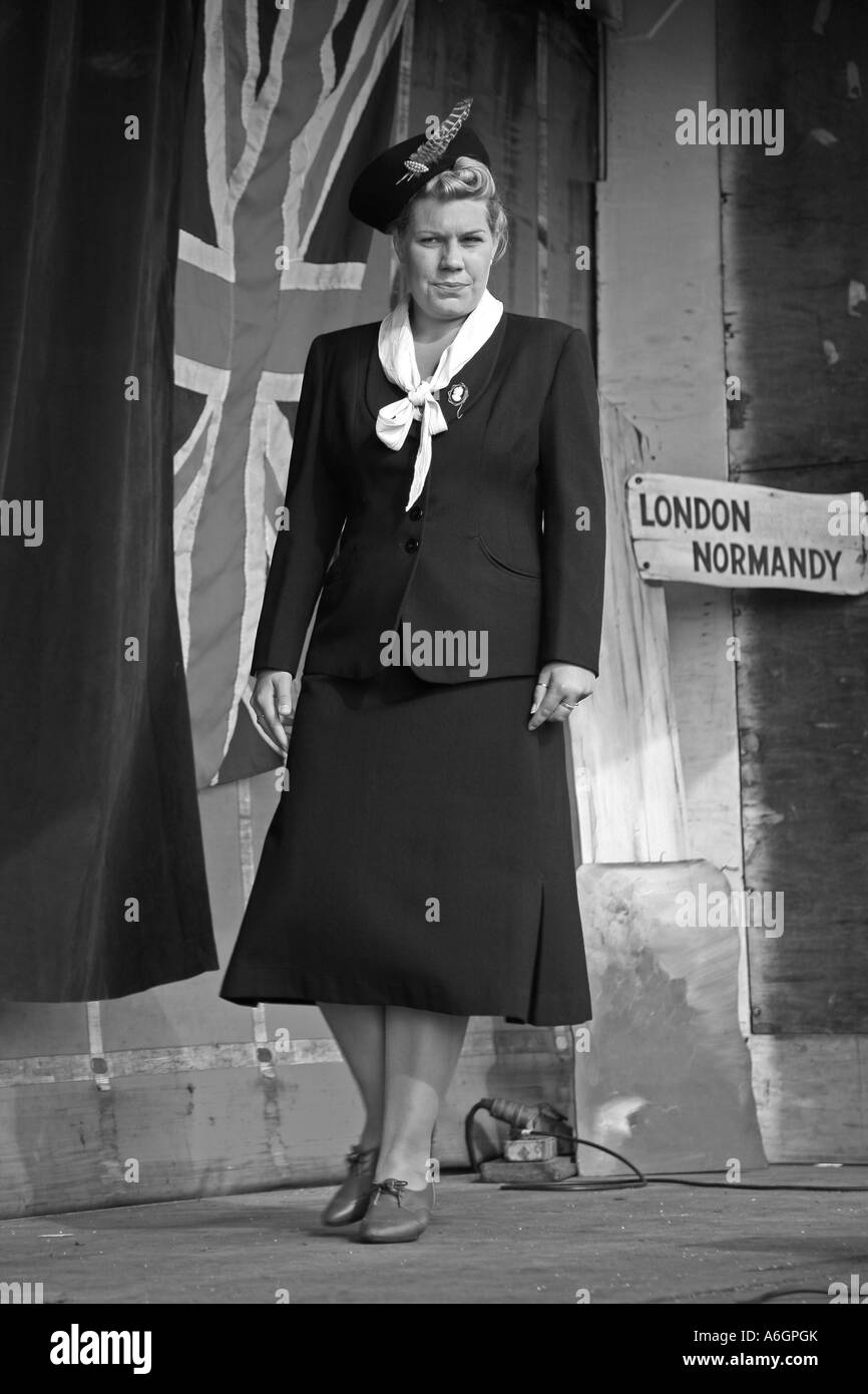 Nazi uniform clothes hi-res stock photography and images - Alamy