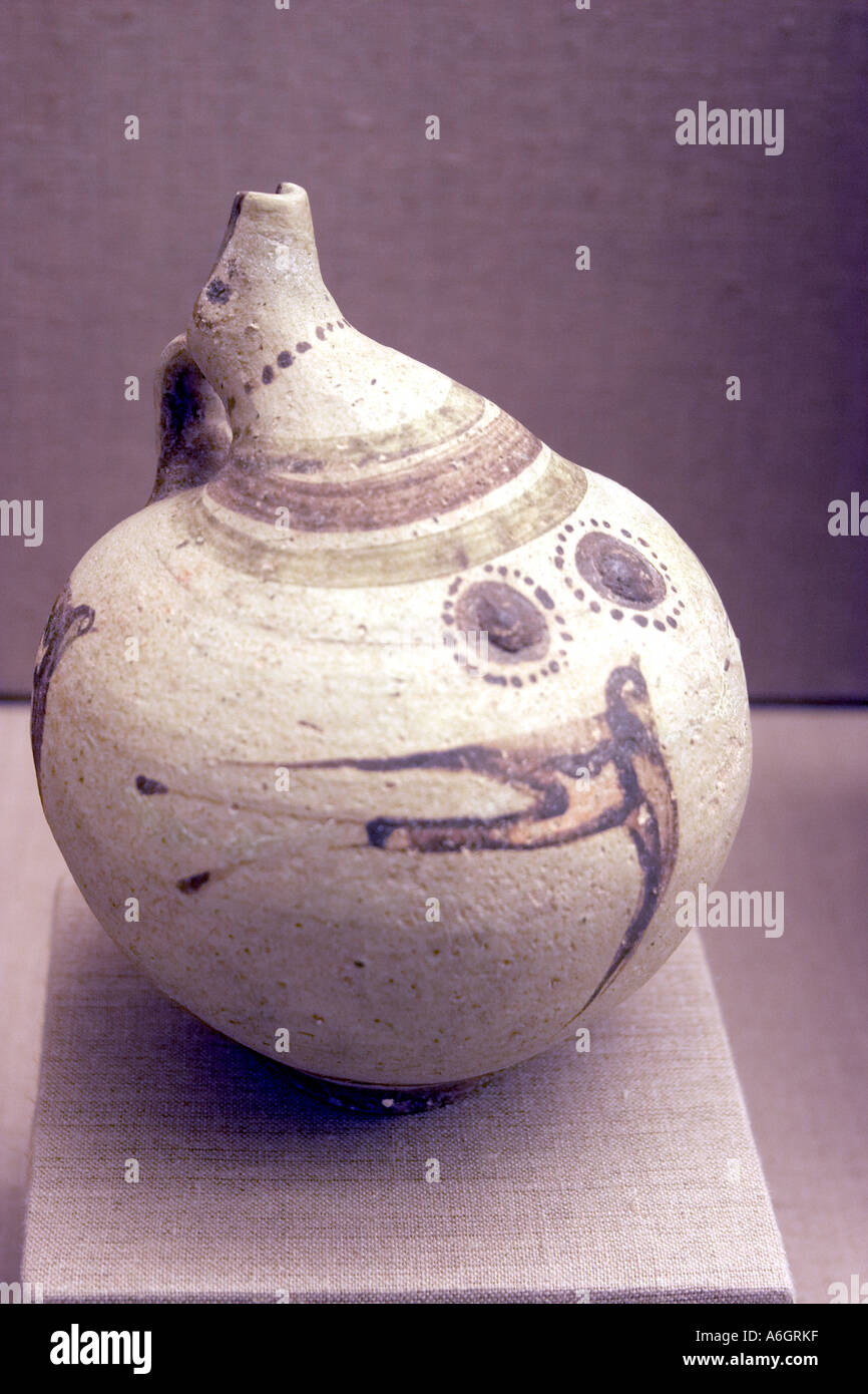 Cycladic pottery hi-res stock photography and images - Alamy