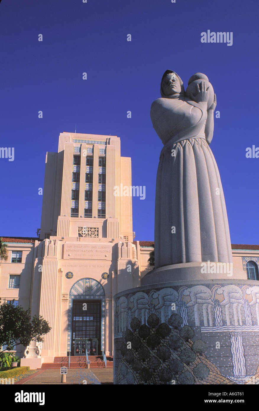 San diego county administration building hi-res stock photography and ...