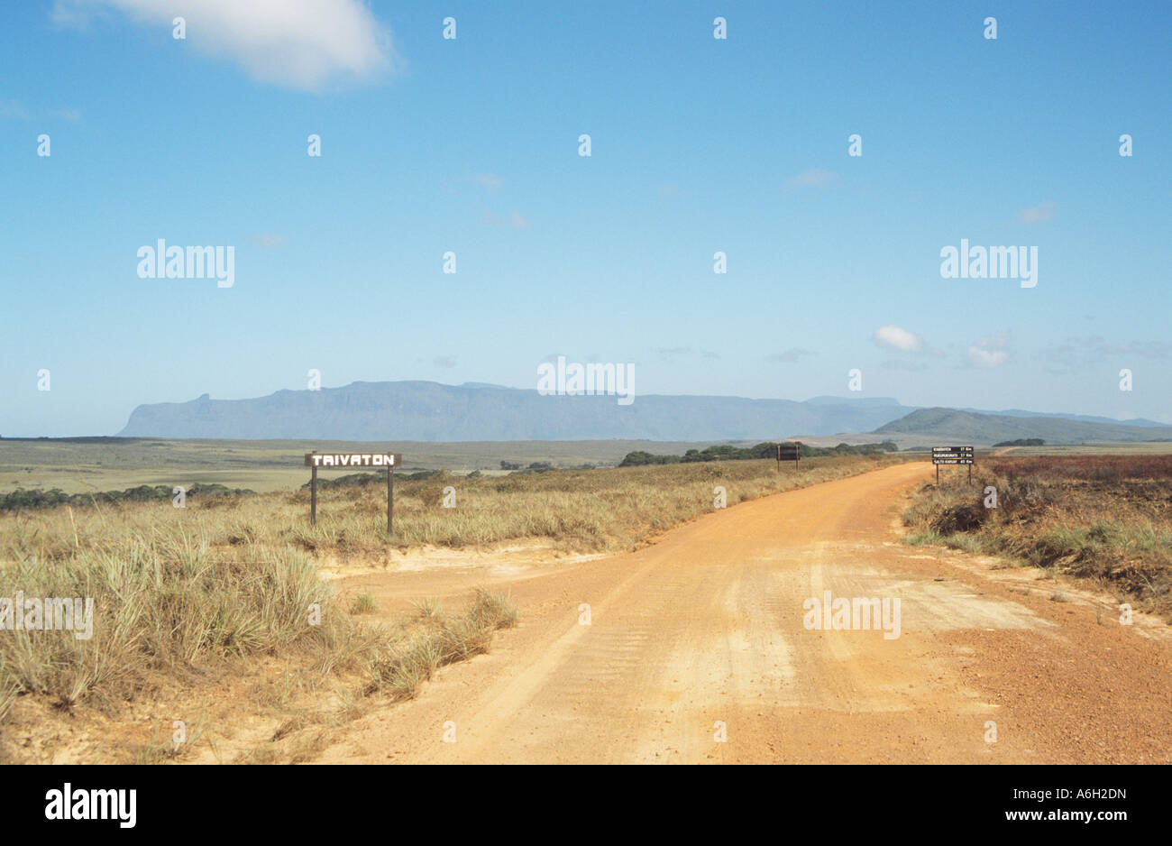 Venezuela road sign hi-res stock photography and images - Alamy