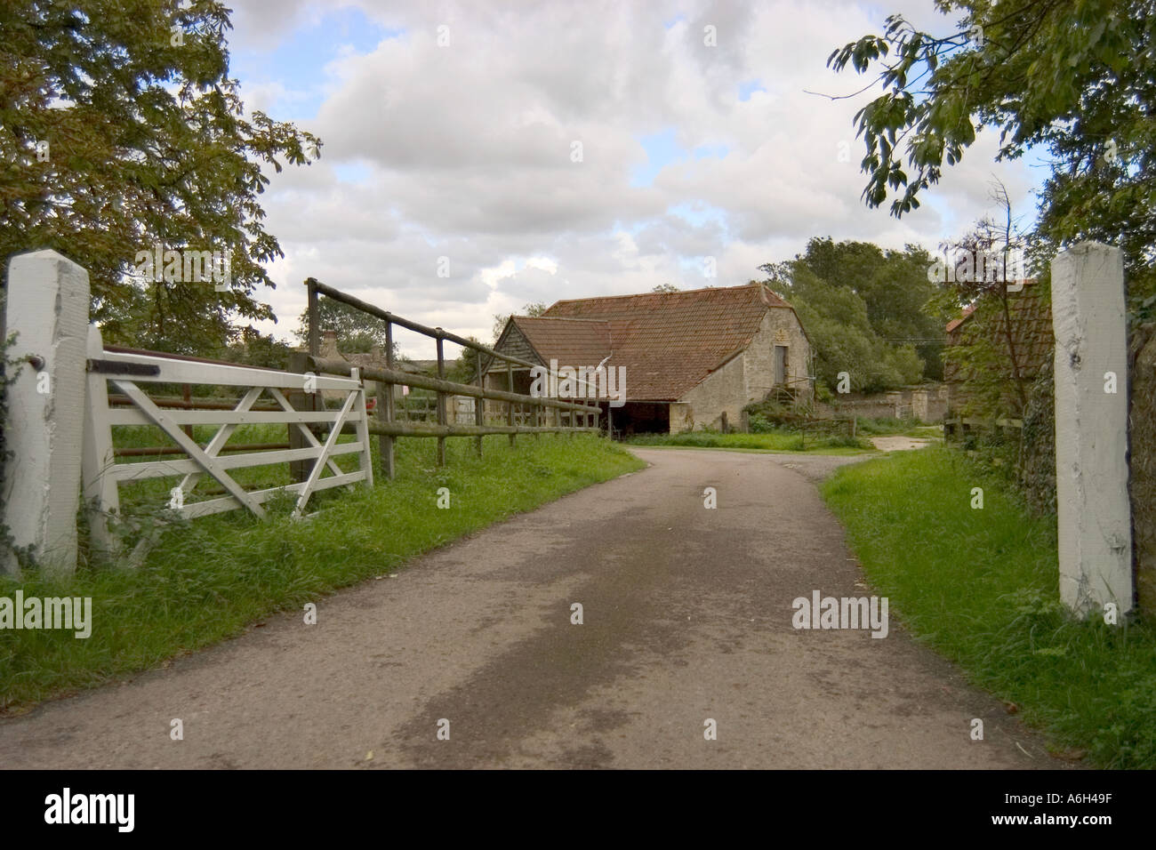 Typical english country farm viewed from the main gate Stock Photo - Alamy