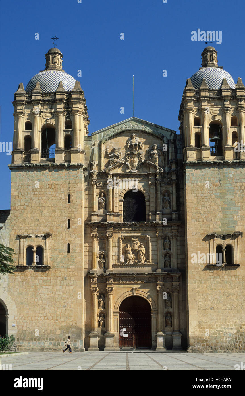 Oaxaca churches hi-res stock photography and images - Alamy