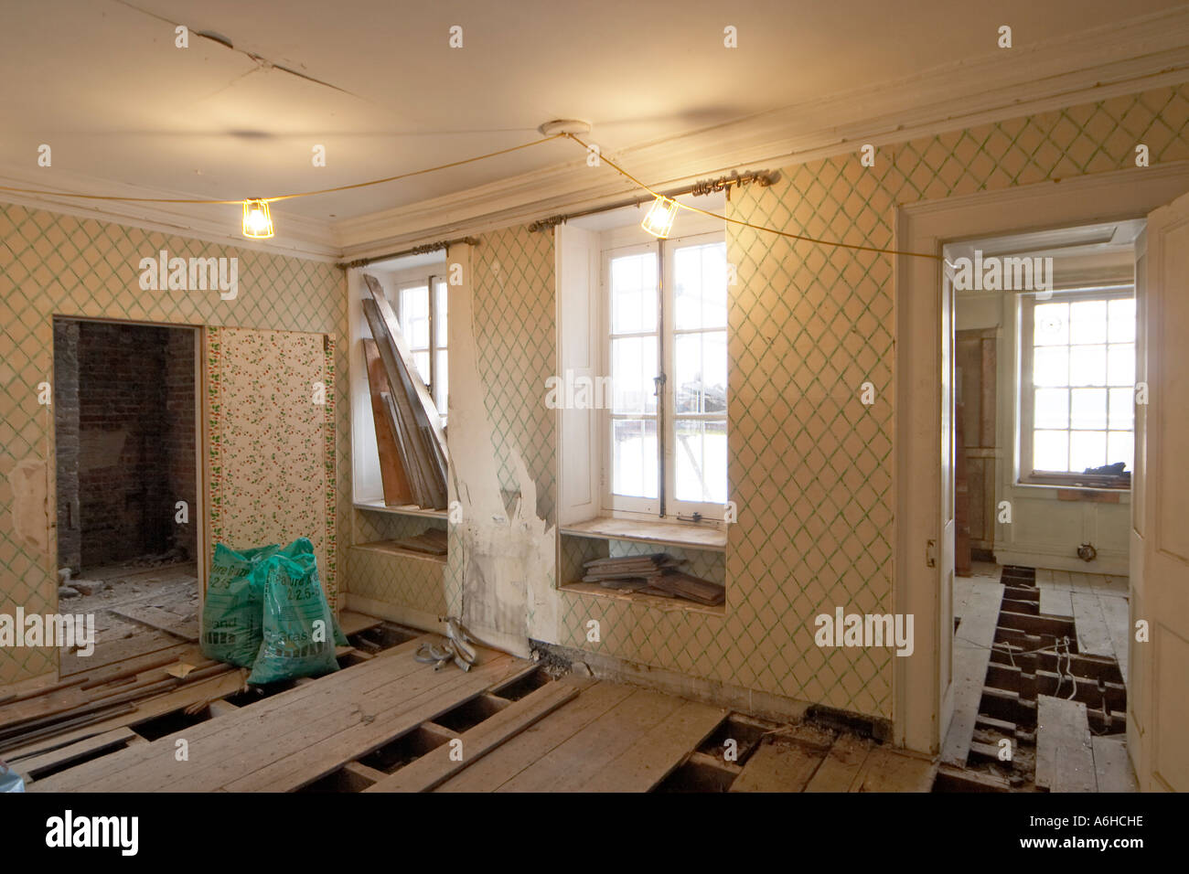 15 Cheyne Walk interior former home of Thomas More during restoration ...