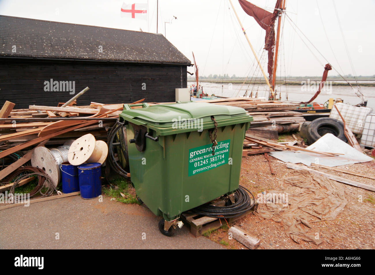Maldon waterfront hythe quay england hi-res stock photography and ...