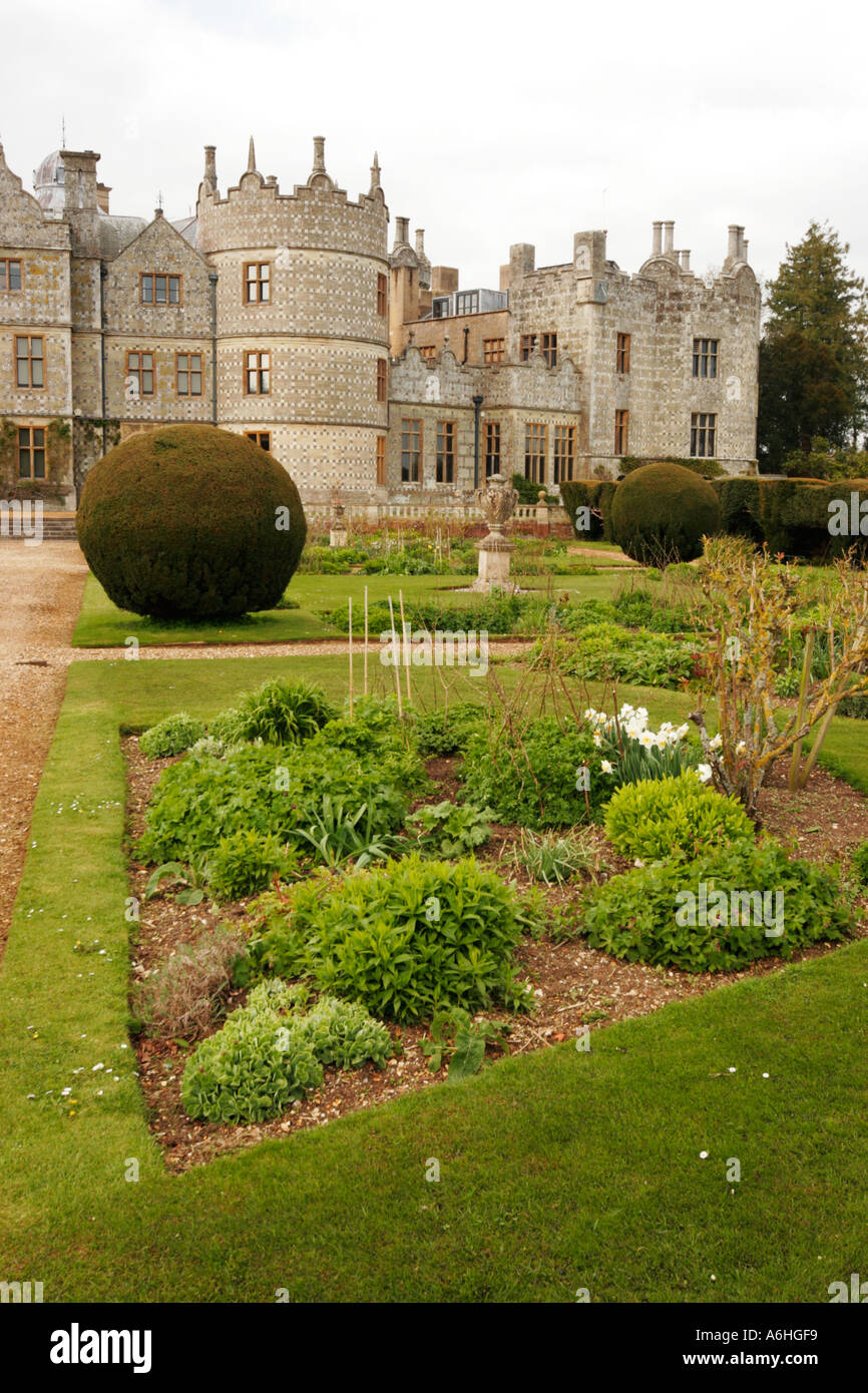 Longford castle hi-res stock photography and images - Alamy