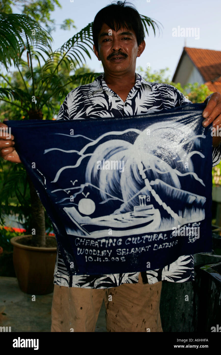 Batik dyeing hi-res stock photography and images - Alamy