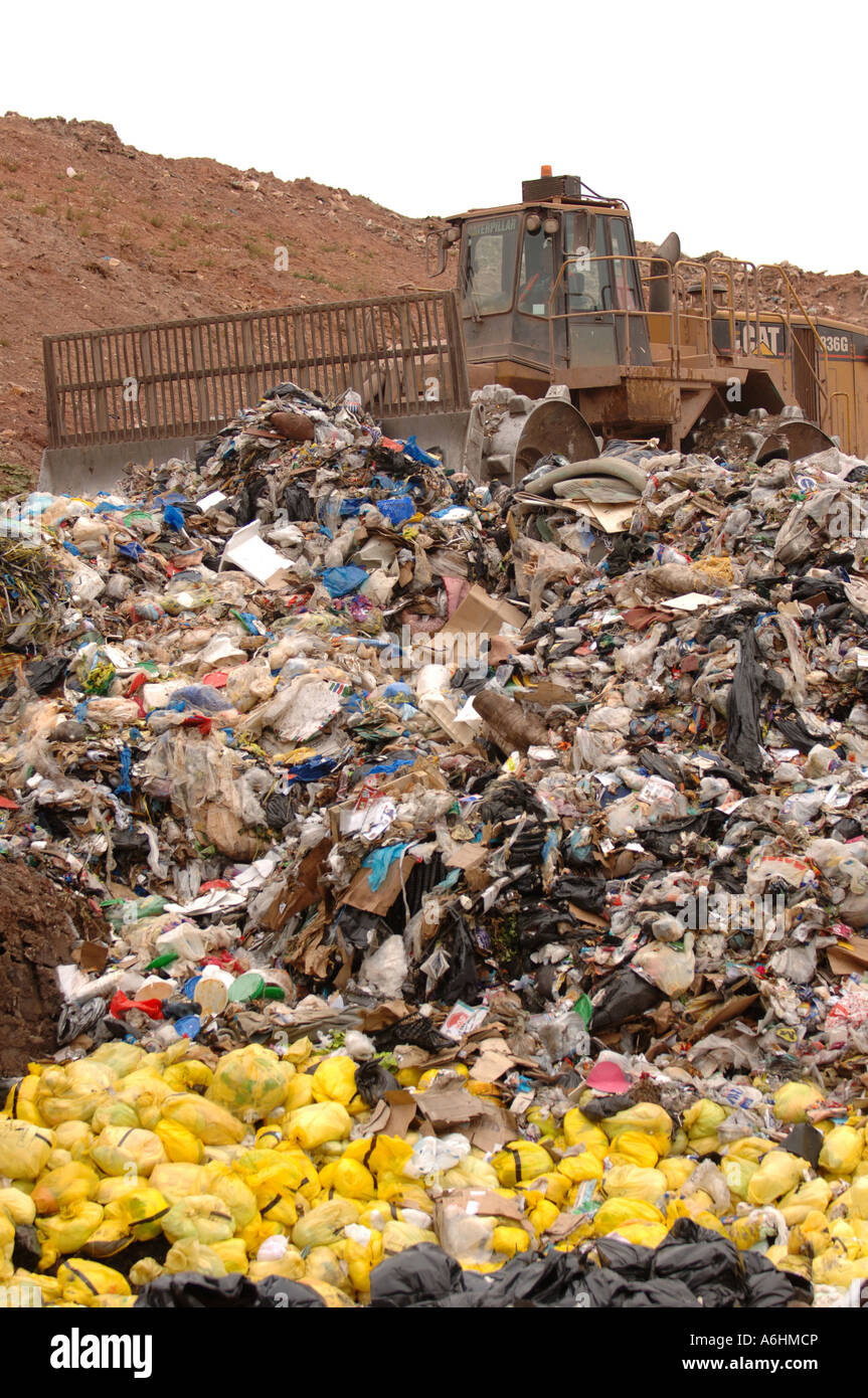 Digger working landfill site hi-res stock photography and images - Alamy