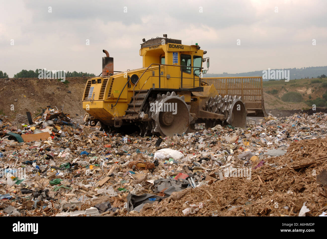 Garbage truck compactor hi-res stock photography and images - Alamy