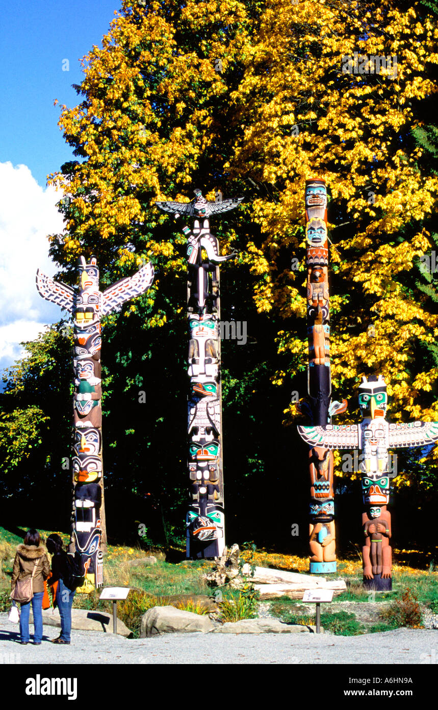 Potlach totem park hi-res stock photography and images - Alamy