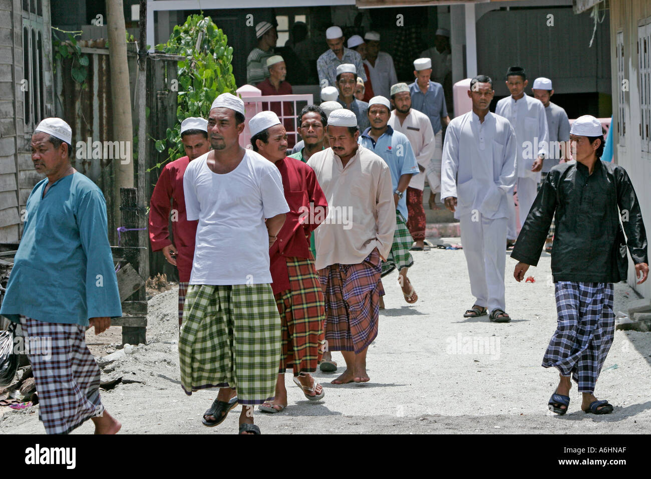Traditional malaysian attire for men hi-res stock photography and ...