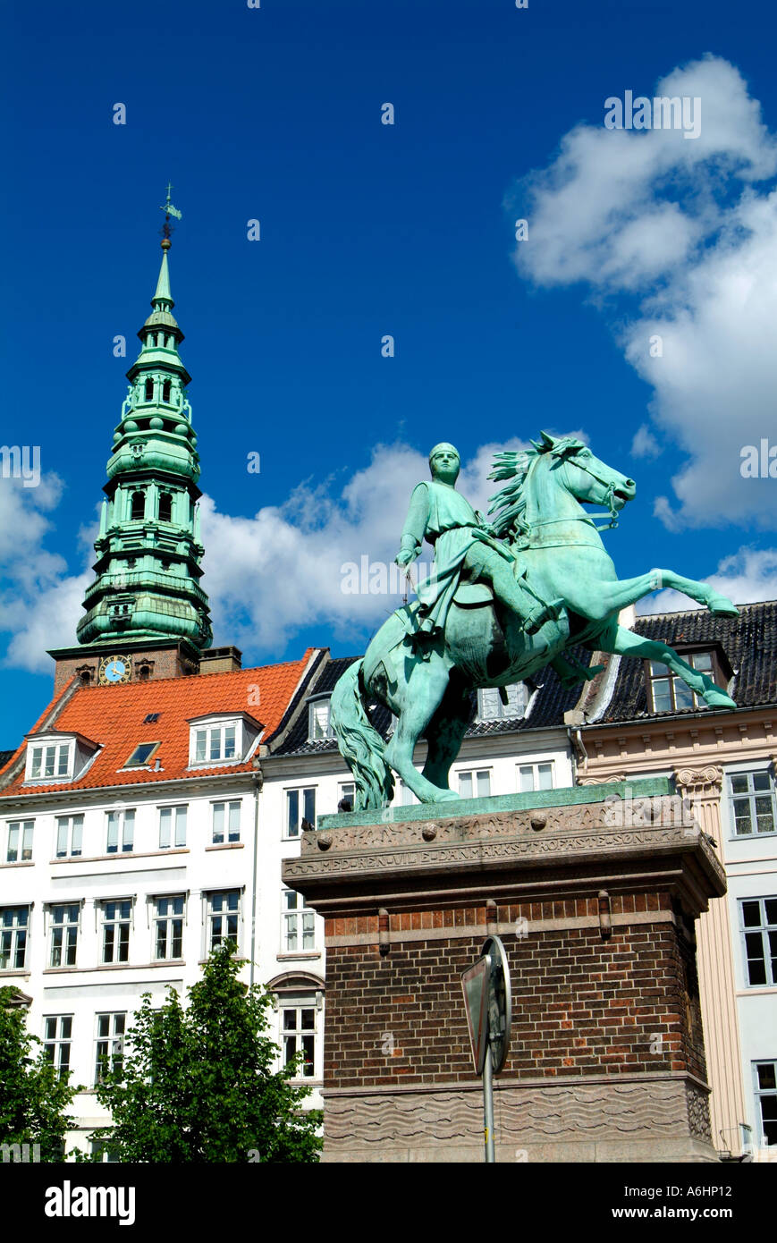 Bishop Absolon statue and Nikolaj church.Hojbro Plads.Copenhaguen ...