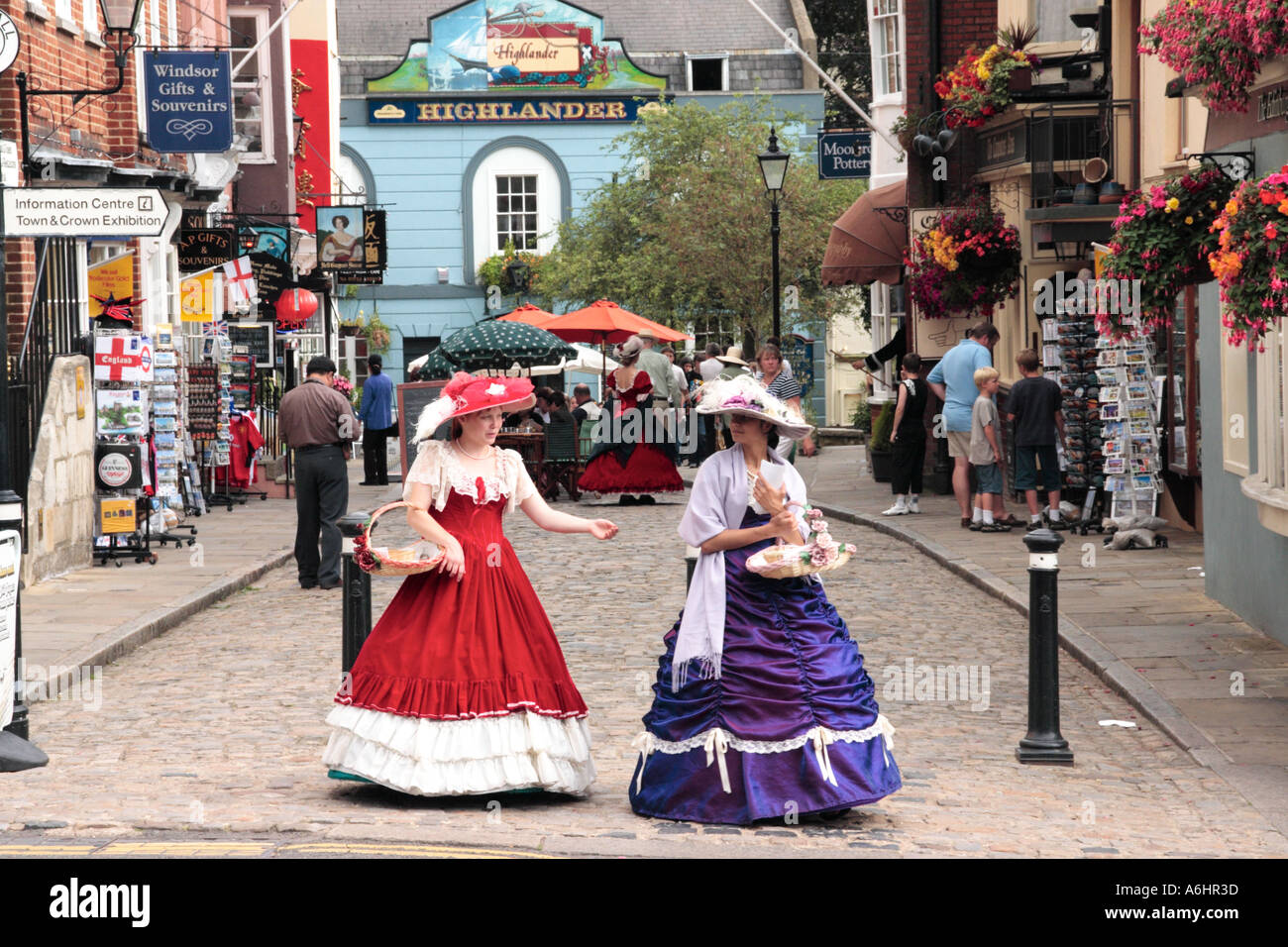 England Traditional Clothing