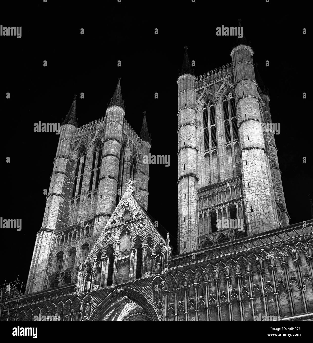 Lincoln Cathedral west front floodlit at night Stock Photo - Alamy