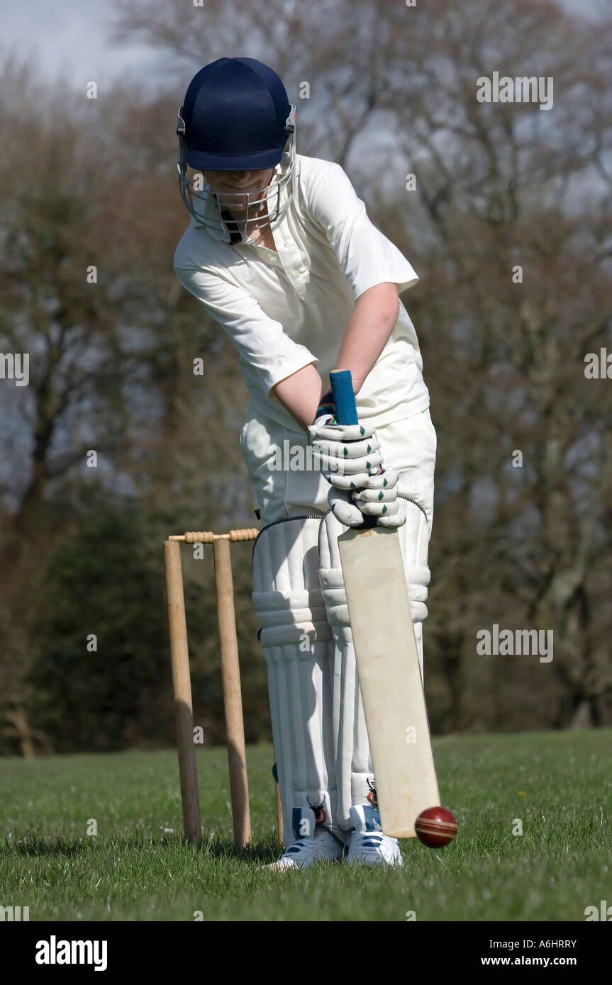 Boy cricketer hi-res stock photography and images - Alamy