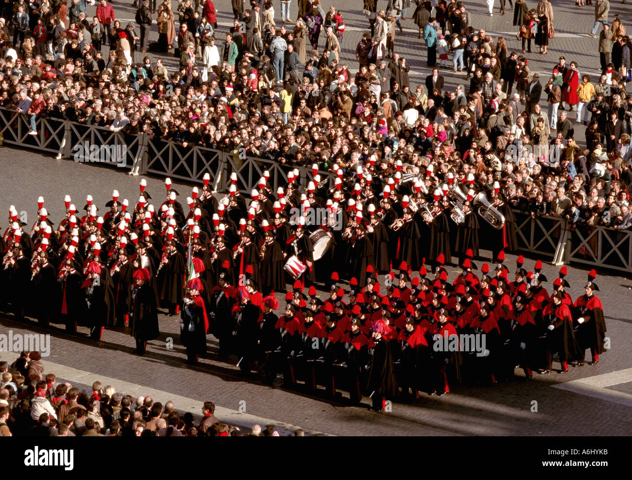 Italy Rome Vatican St Pierre Place Swiss Guards Stock Photo - Alamy