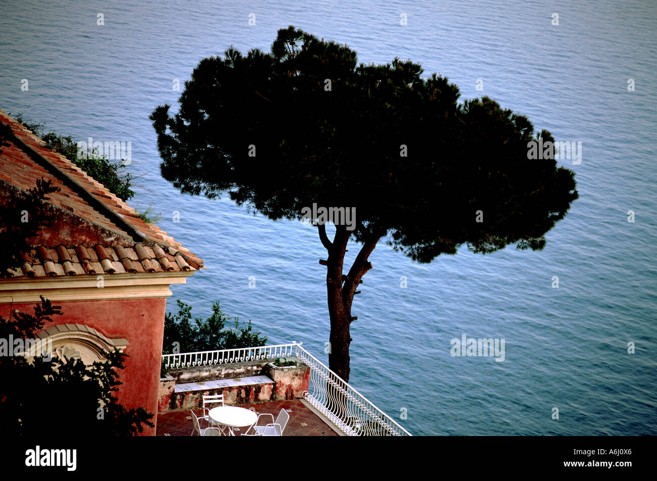 Paysage horizontal noir hi-res stock photography and images - Alamy