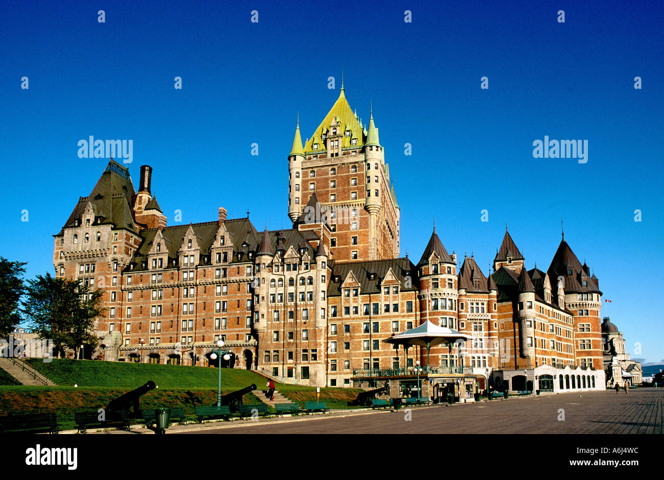 Canada Quebec Town Frontenac Castle Stock Photo - Alamy