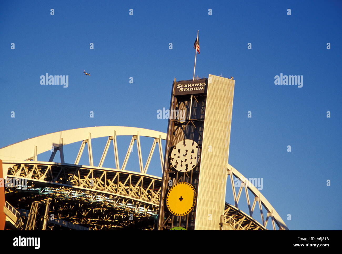 Seahawks stadium hi-res stock photography and images - Alamy