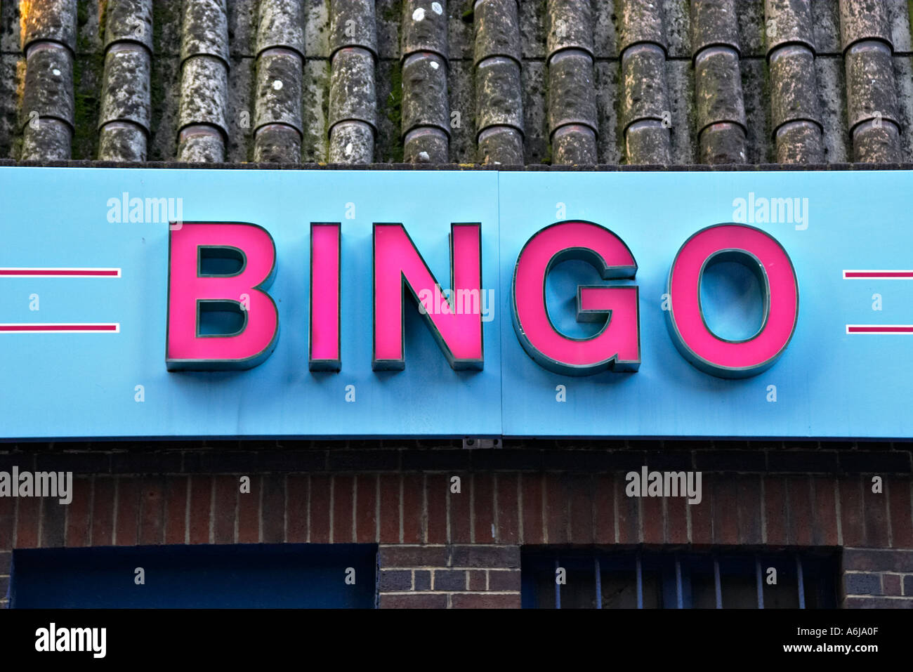 bingo sign uk london britain england Stock Photo - Alamy