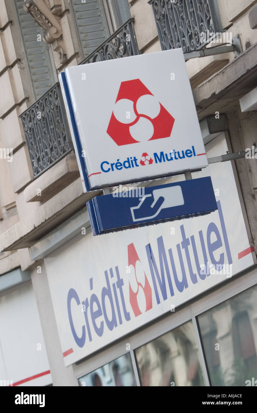 Credit mutuel sign hi-res stock photography and images - Alamy