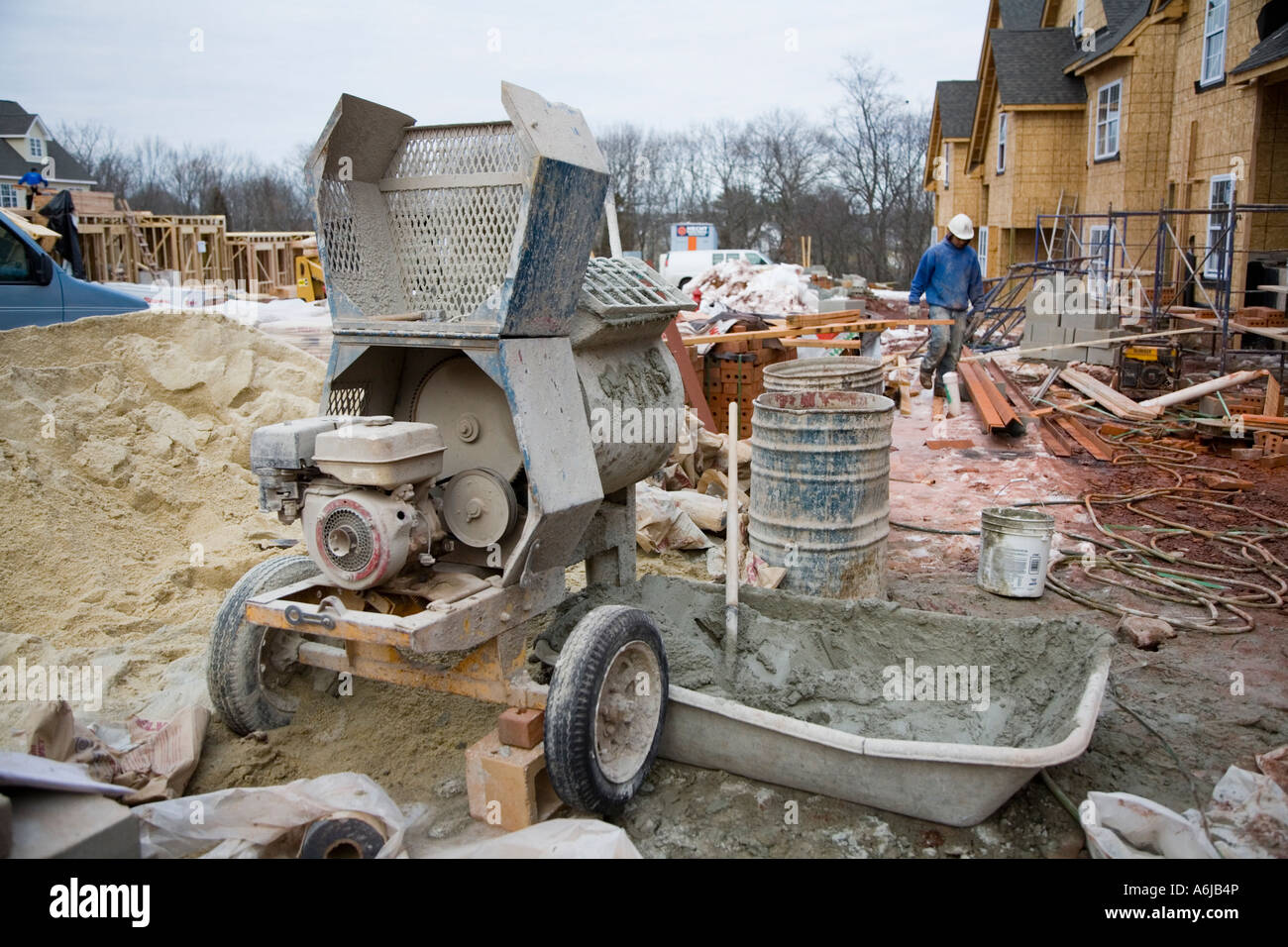 Concrete Mixer on Construction Sites Building 4 Stock Photo - Alamy