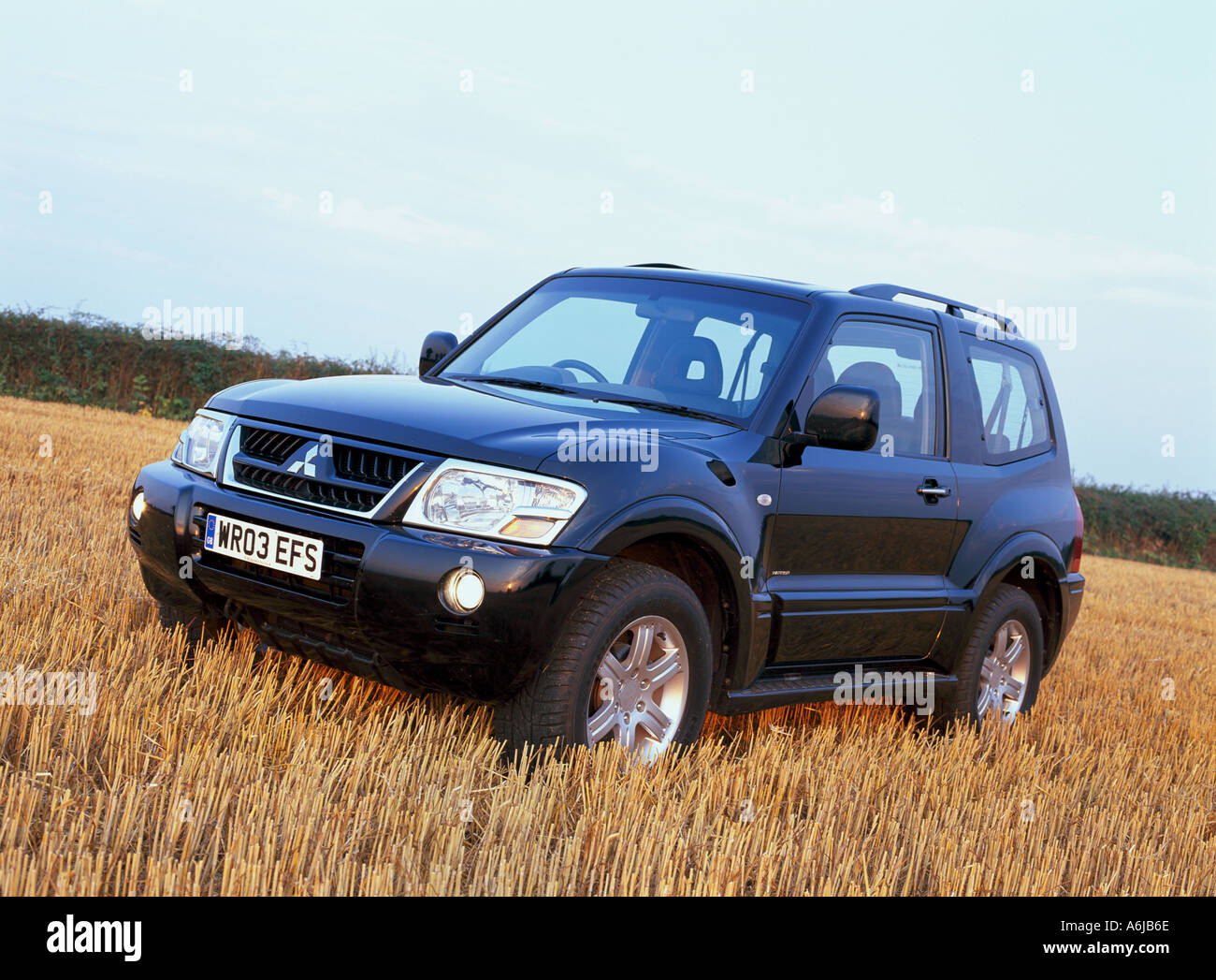 Mitsubishi Shogun High Resolution Stock Photography and Images - Alamy